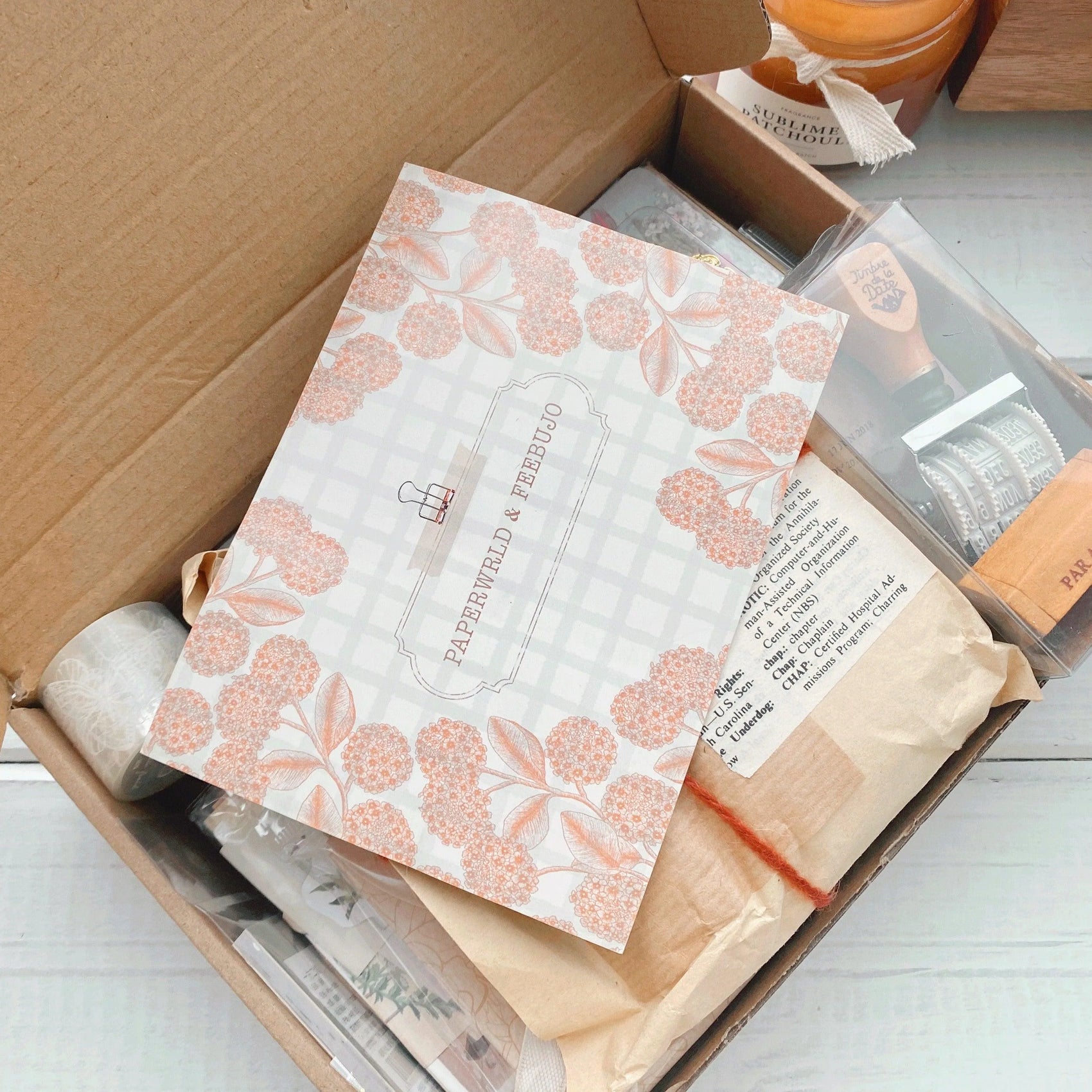 PAPERWRLD - Vintage Journaling Box