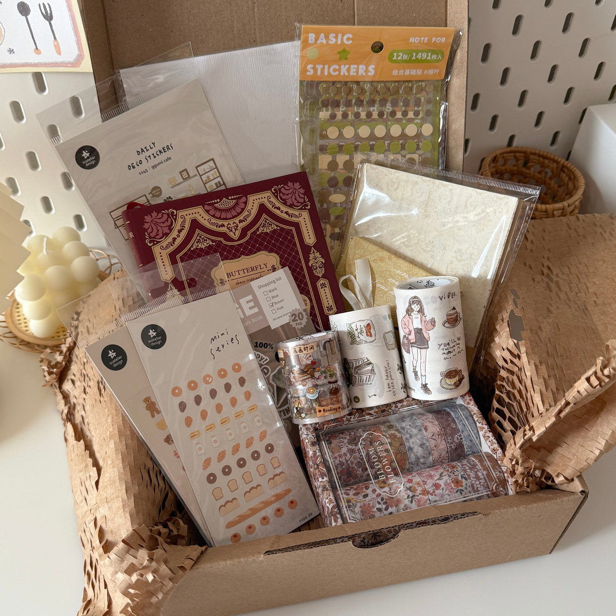 Soft & Cozy Journaling Box – Up 60% Off at PaperWrld