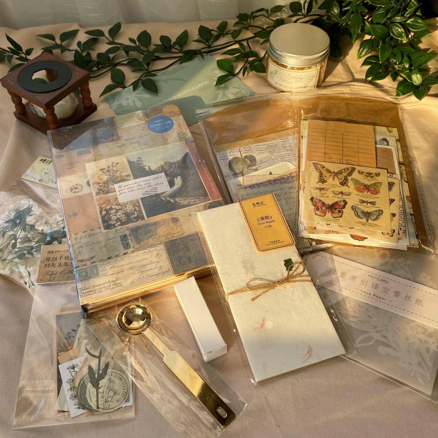 Outdoor Adventure Box – Up 60% Off at PaperWrld